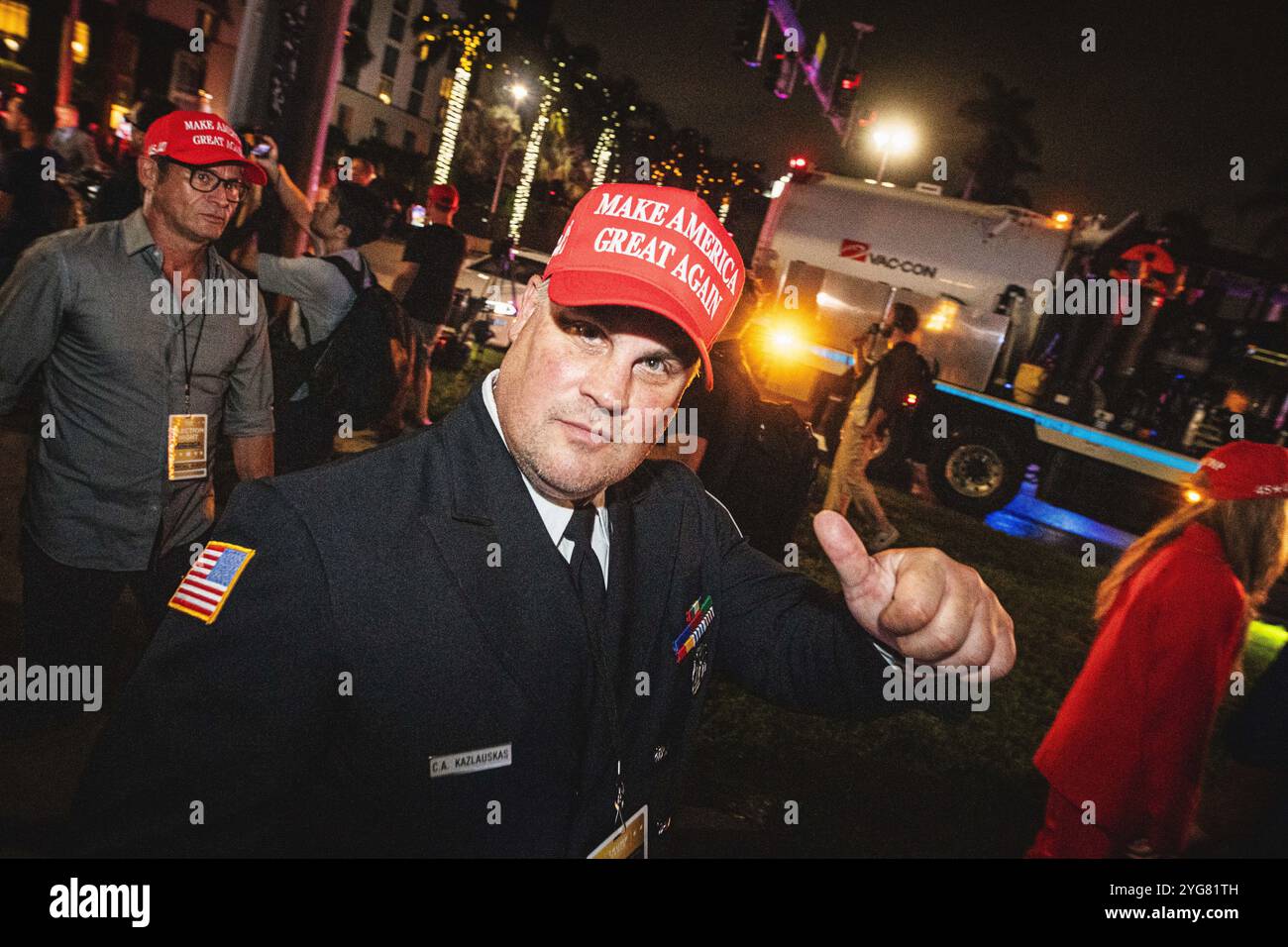 West Palm Beach, Florida, USA. 6th Nov, 2024. Trump supporters rally ...