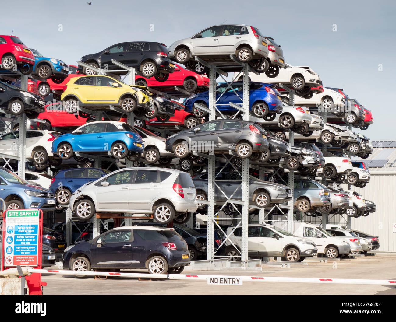 Car scrappage compound Stock Photo - Alamy