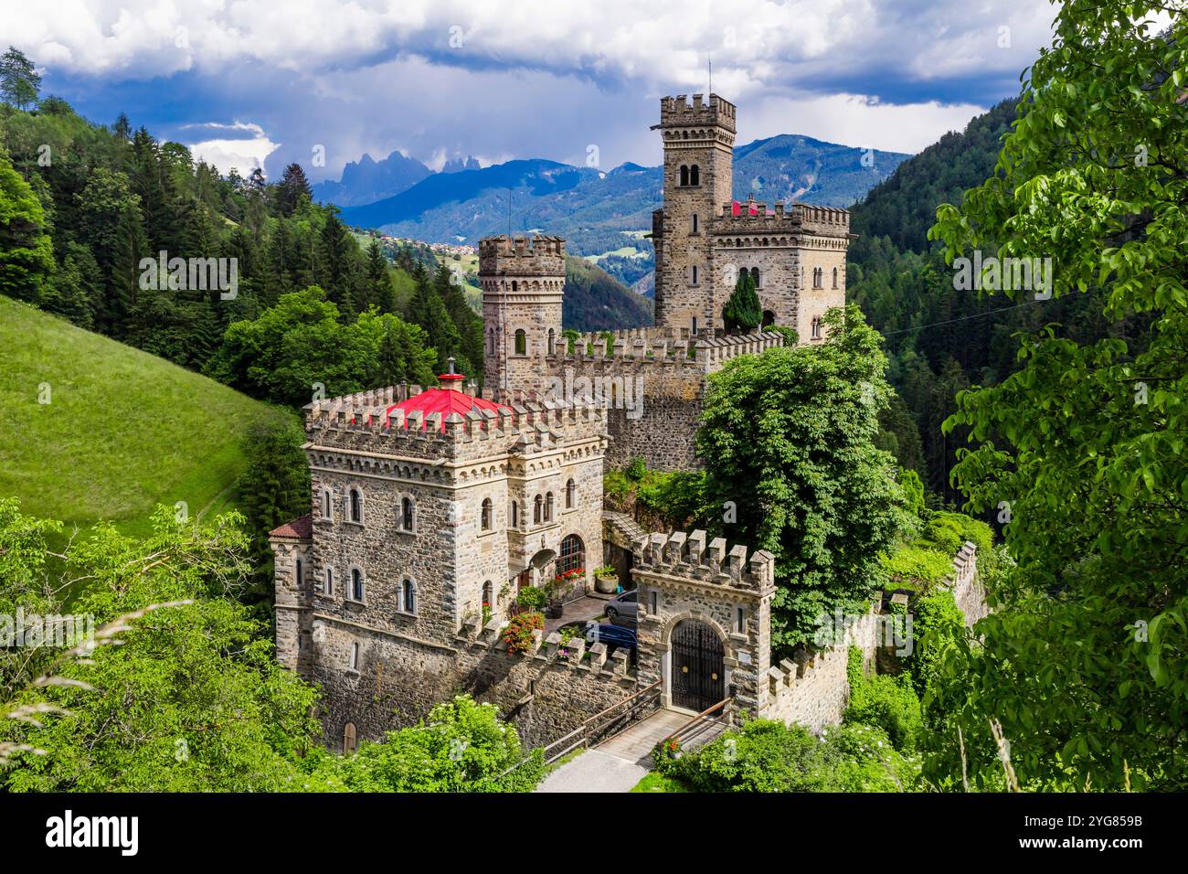 beautiful medieval italian castles. Gernstein Castle in Italy, South ...