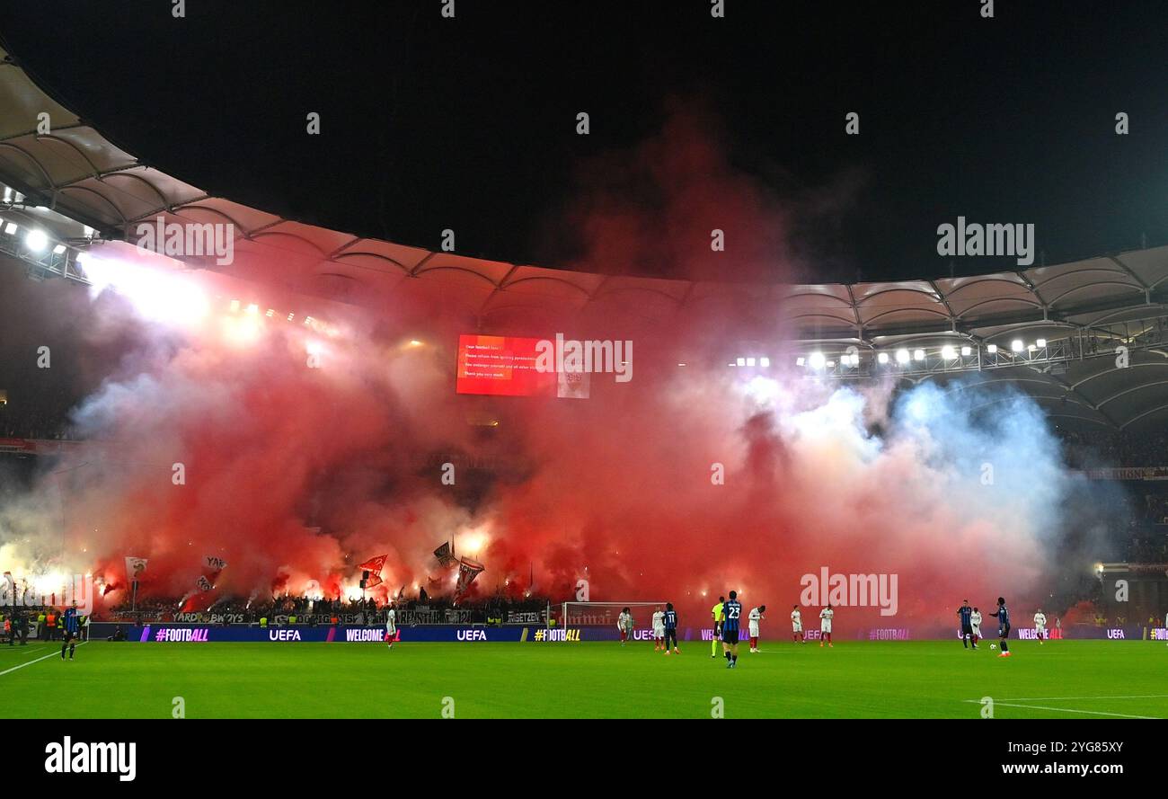 Bengalos, Pyrotechnik, Pyro, Feuerwerkskoerper, Fanblock, Fans ...