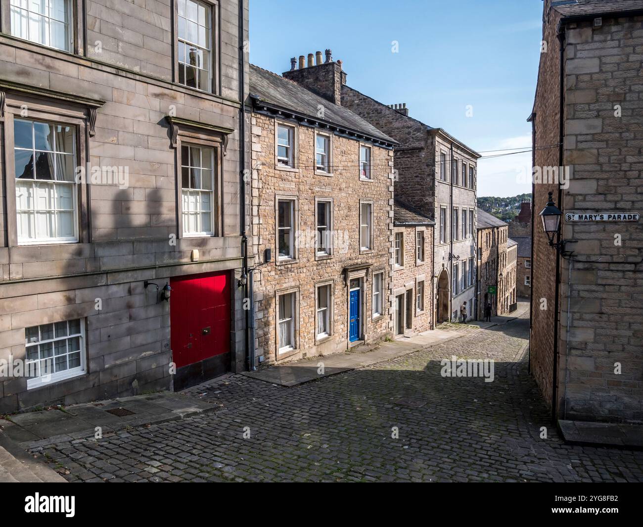 Street scene images of properties on Castle Hill in Lancaster located ...