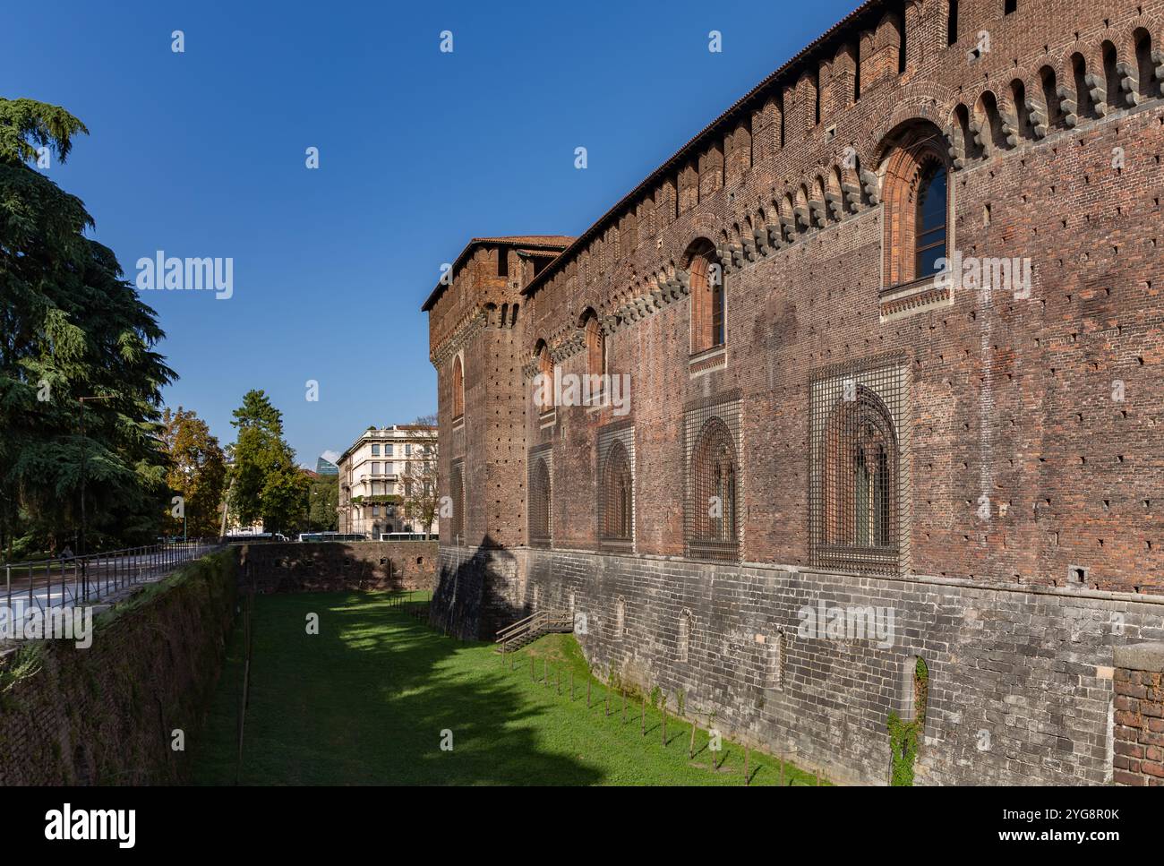 A picture of the moat around the Sforzesco Castle, Milano Stock Photo ...