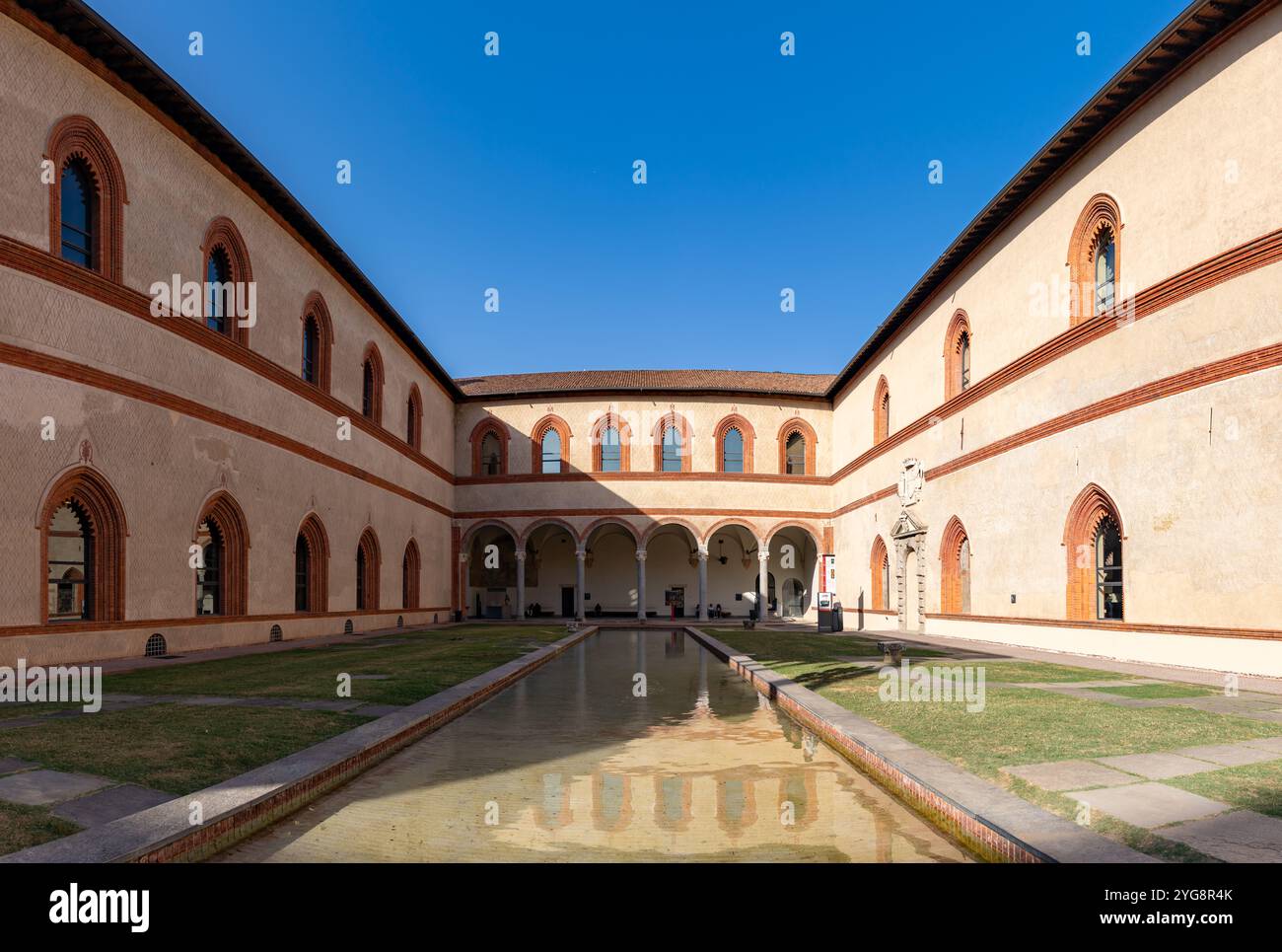 Beige castle hi-res stock photography and images - Alamy