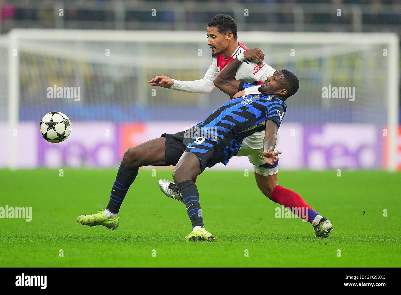 Milano, Italia. 22nd Oct, 2024. Inter Milan's Marcus Thuram fight for ...