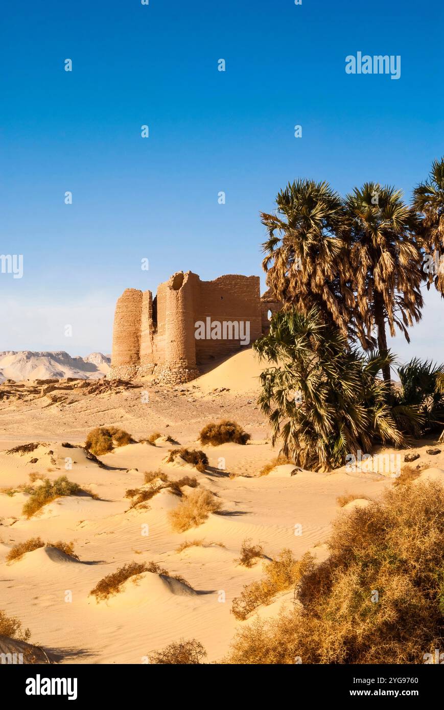 El kharga, egypt hi-res stock photography and images - Alamy