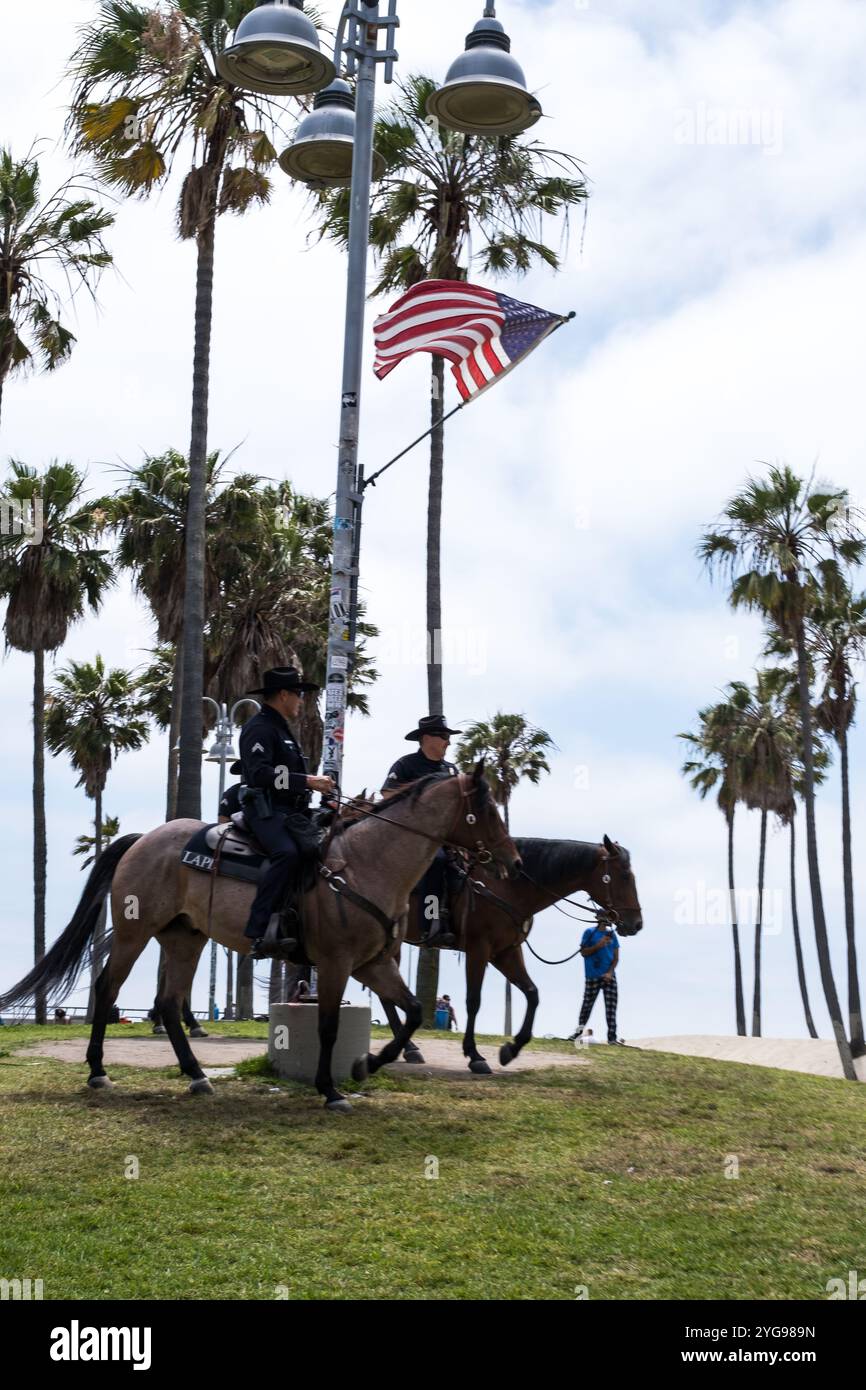 Lapd sun hi-res stock photography and images - Alamy