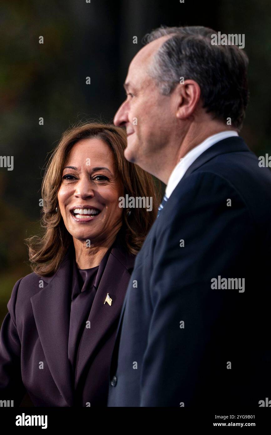Democratic presidential nominee and Vice President Kamala Harris and ...