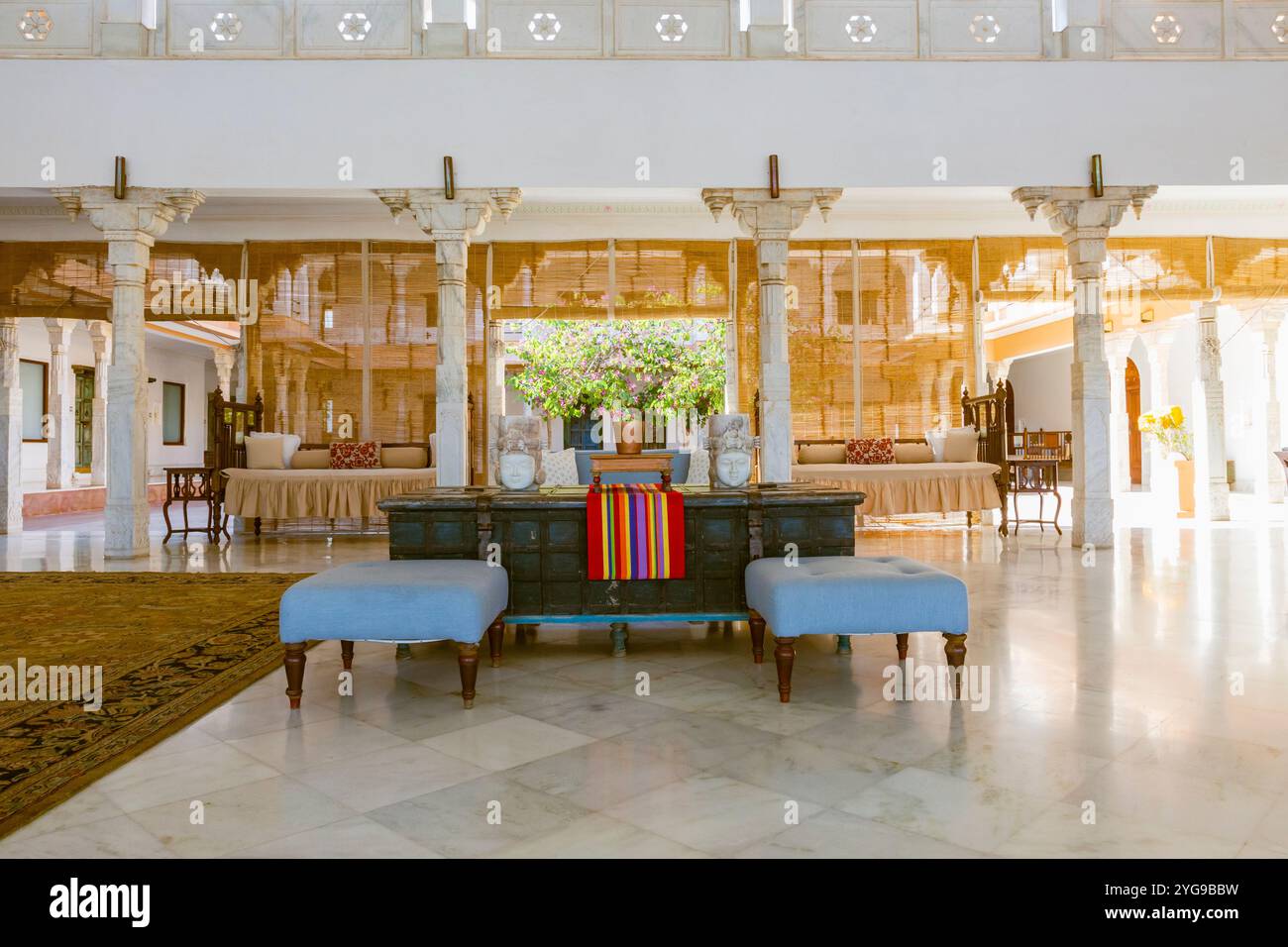 Palatial residence hi-res stock photography and images - Alamy