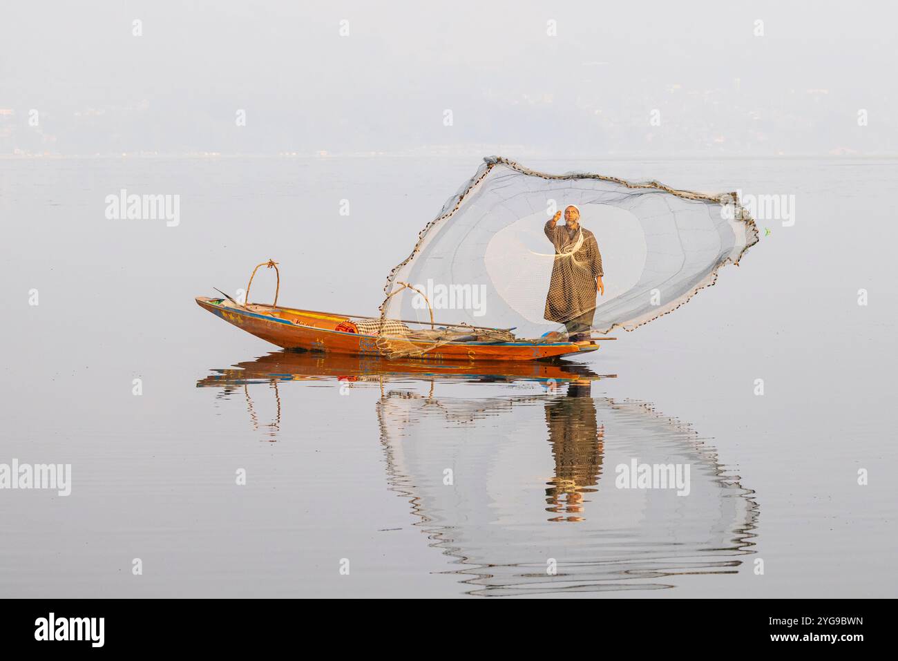 Tossing boat hi-res stock photography and images - Alamy