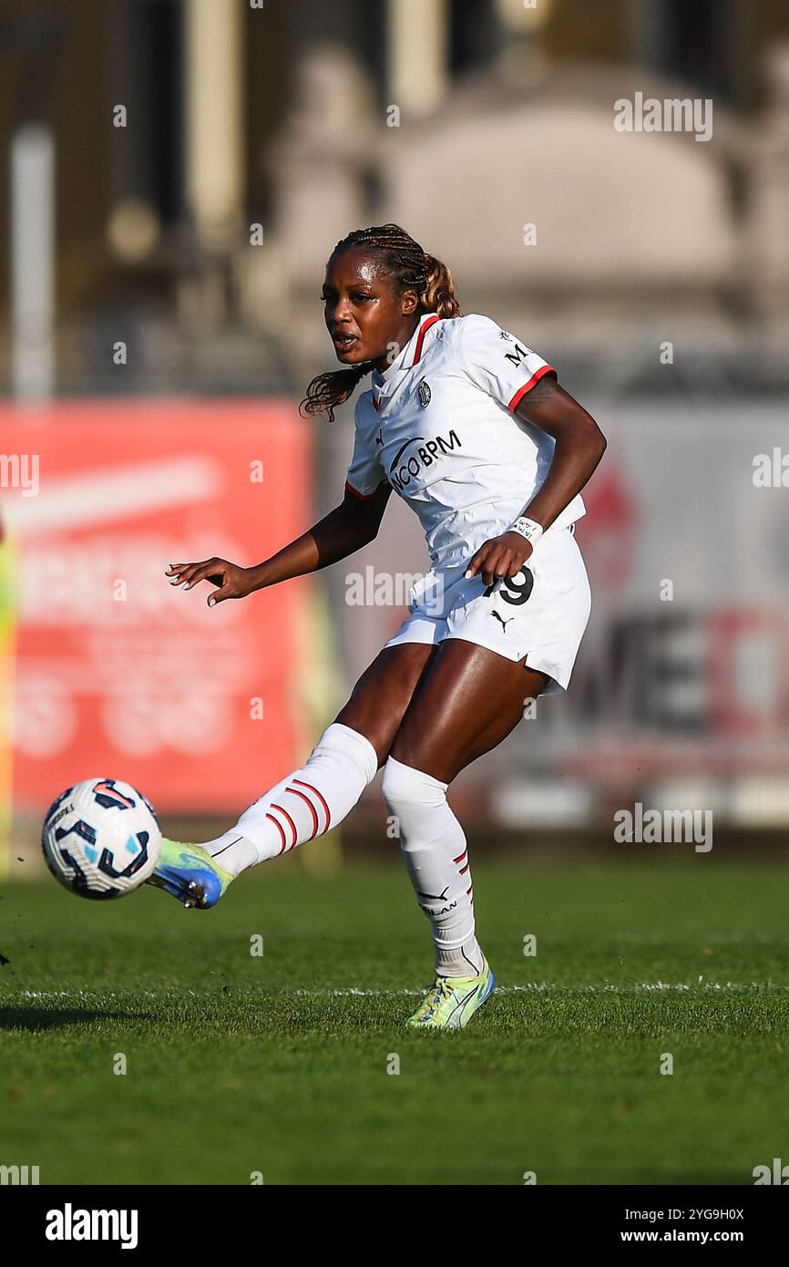 Evelyn ijeh hi-res stock photography and images - Alamy