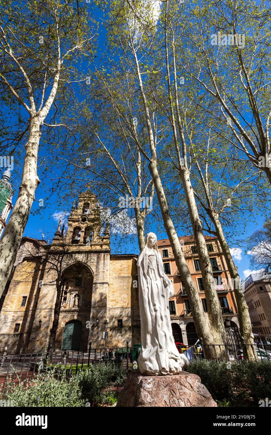 Facade of the Church of San Vicente Abando, with statue of Ave Maria on ...