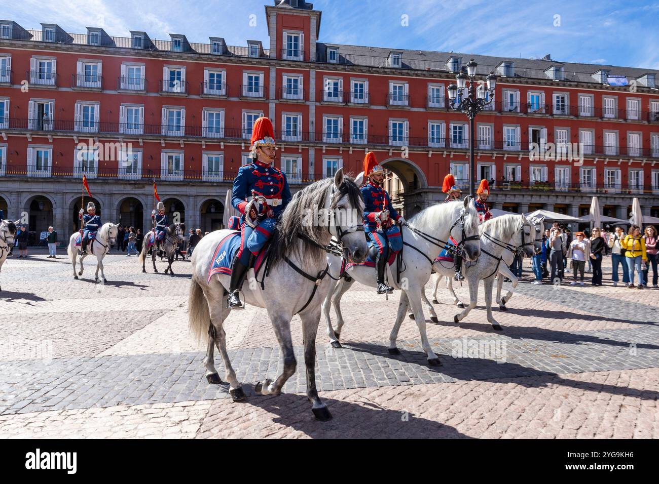 Spanish historical uniform hi-res stock photography and images - Alamy