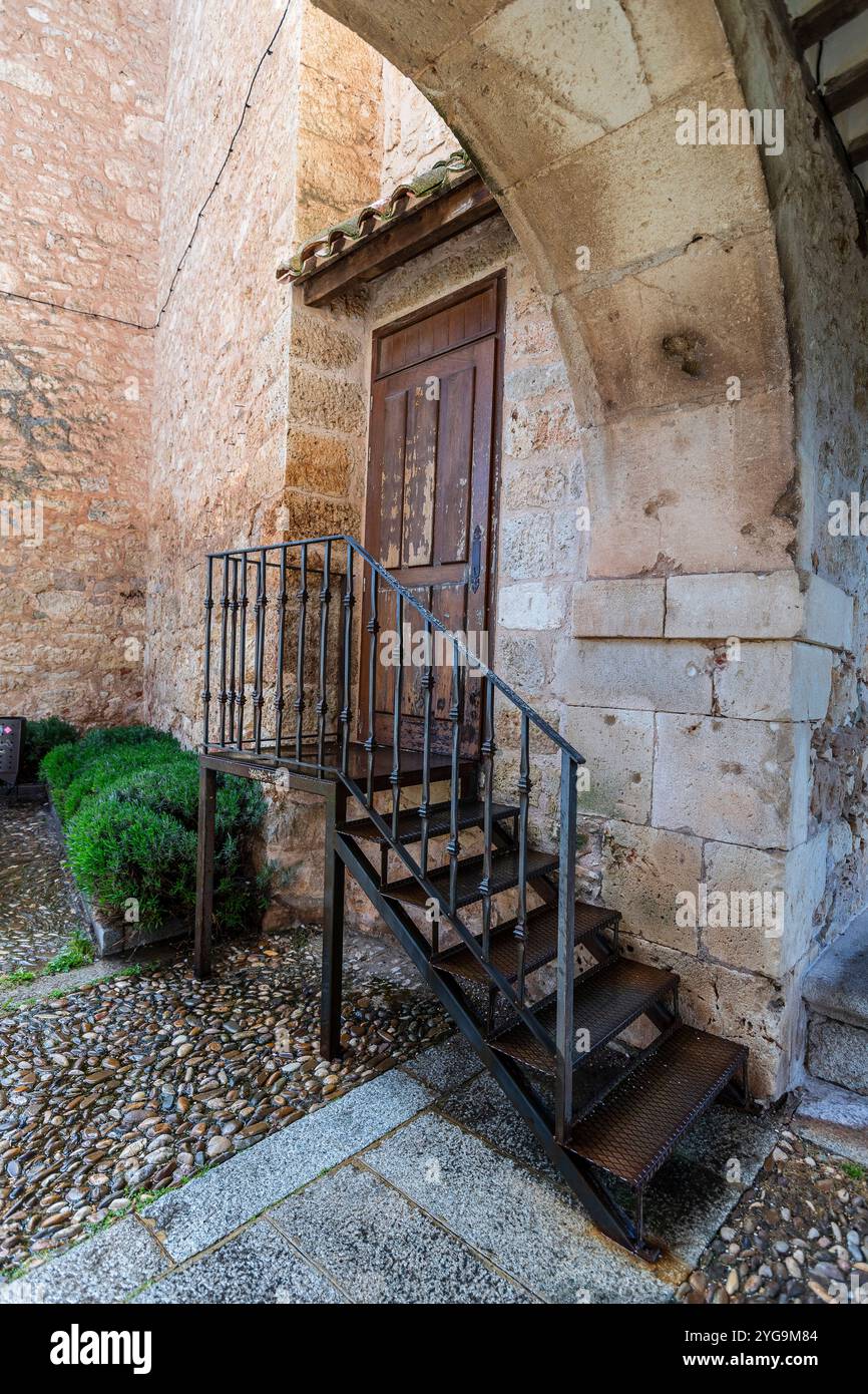 Medieval tunnel construction hi-res stock photography and images - Alamy
