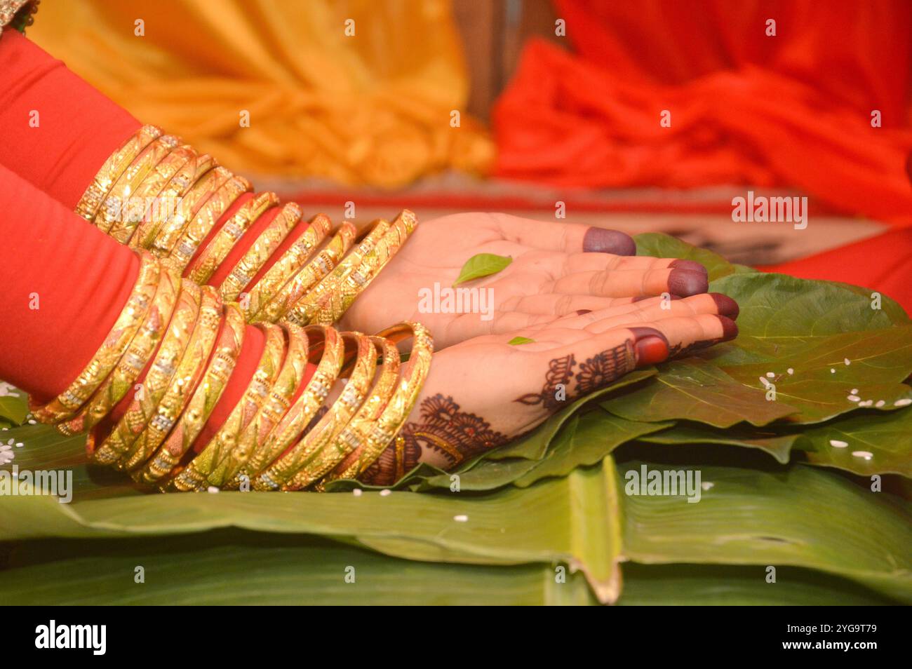 "Mappacci " the traditional wedding ceremony of the bugisnese Indonesia ...