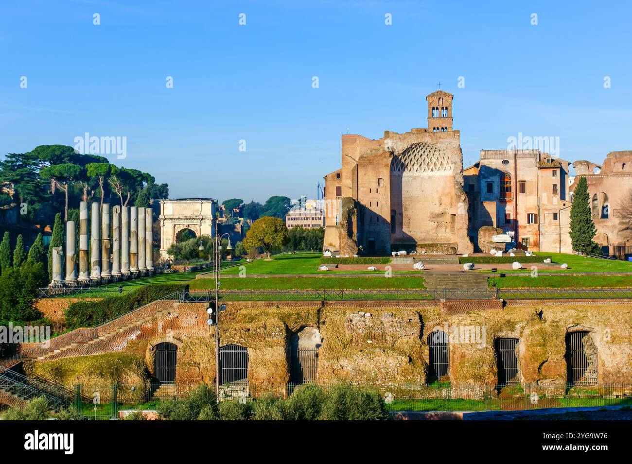 Templum romanum hi-res stock photography and images - Alamy