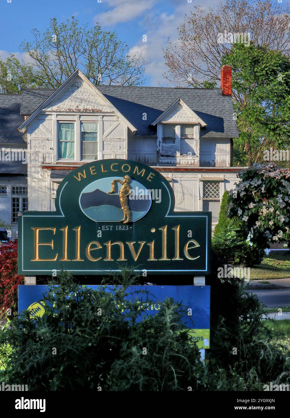 Welcome to Ellenville sign at the entrance to the small Hudson Valley ...