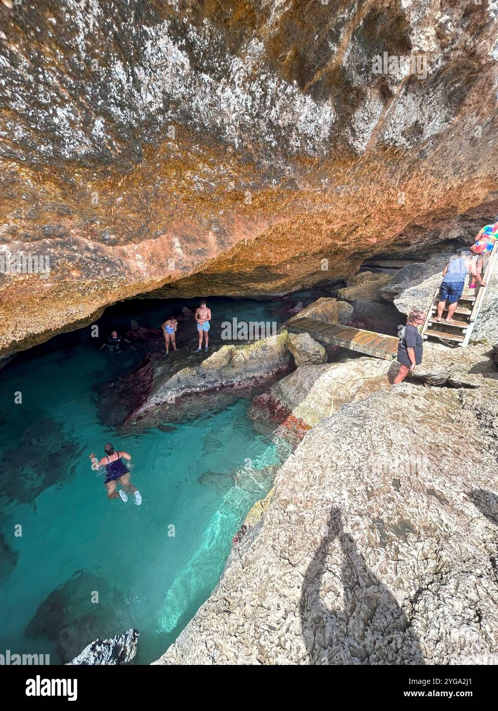 Cave pool aruba hi-res stock photography and images - Alamy
