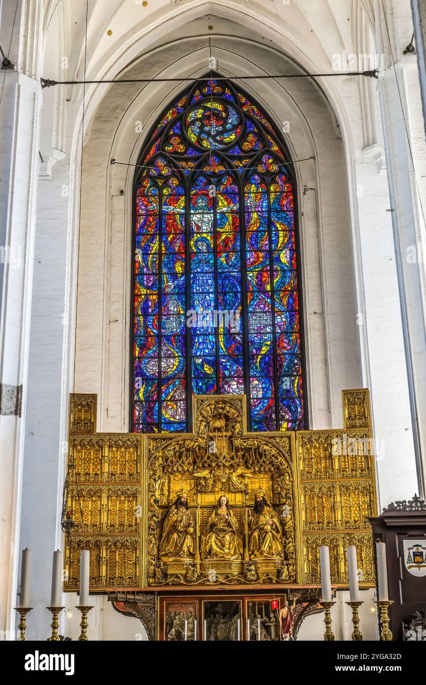 Mary, Jesus stained glass Triptych Altar, St. Mary's Church, Gdansk ...