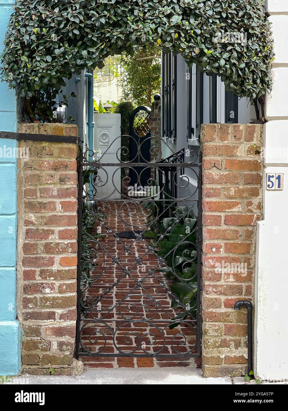 Charleston Garden Gate, Charleston, South Carolina, USA Stock Photo - Alamy
