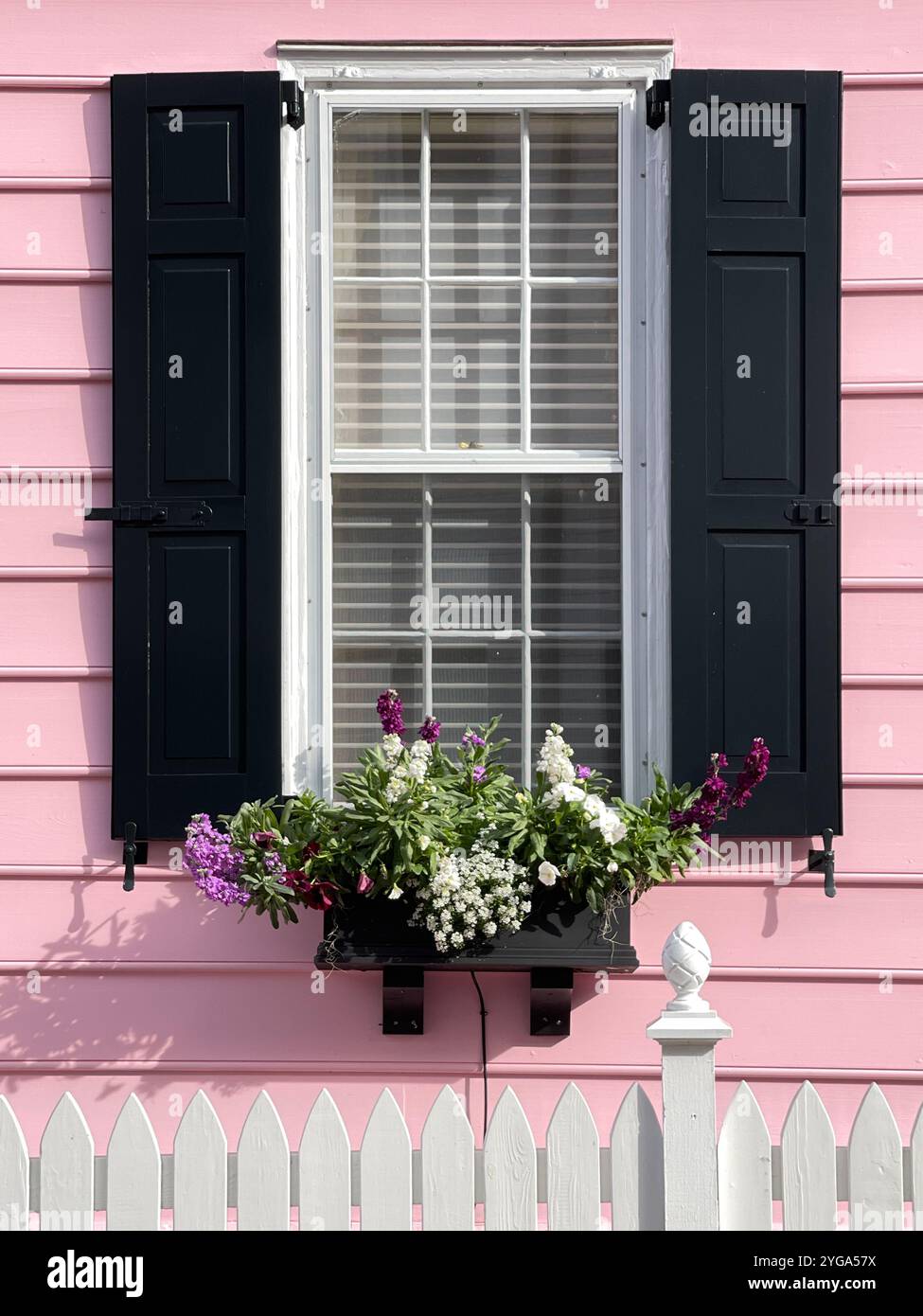 Charleston windows and doors hi-res stock photography and images - Alamy
