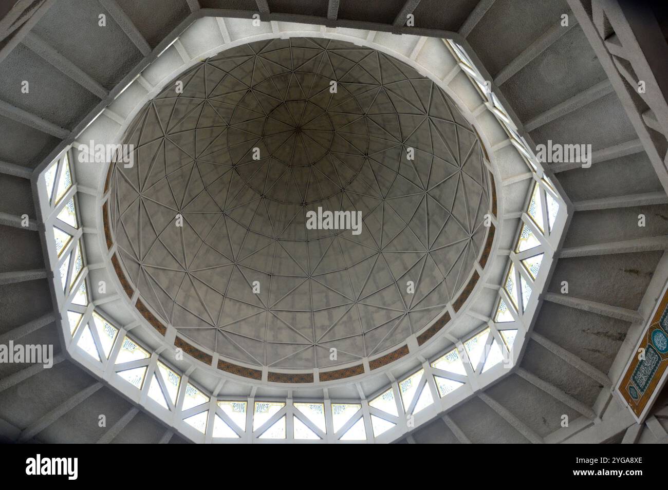 the dome of mosque, appearance from inside the mosque Stock Photo - Alamy