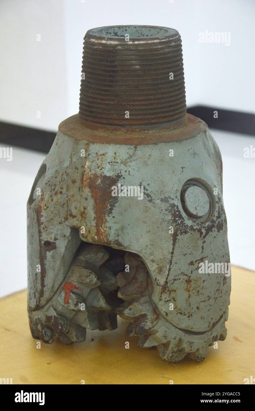 Earth exploration petroleum industry hi-res stock photography and ...