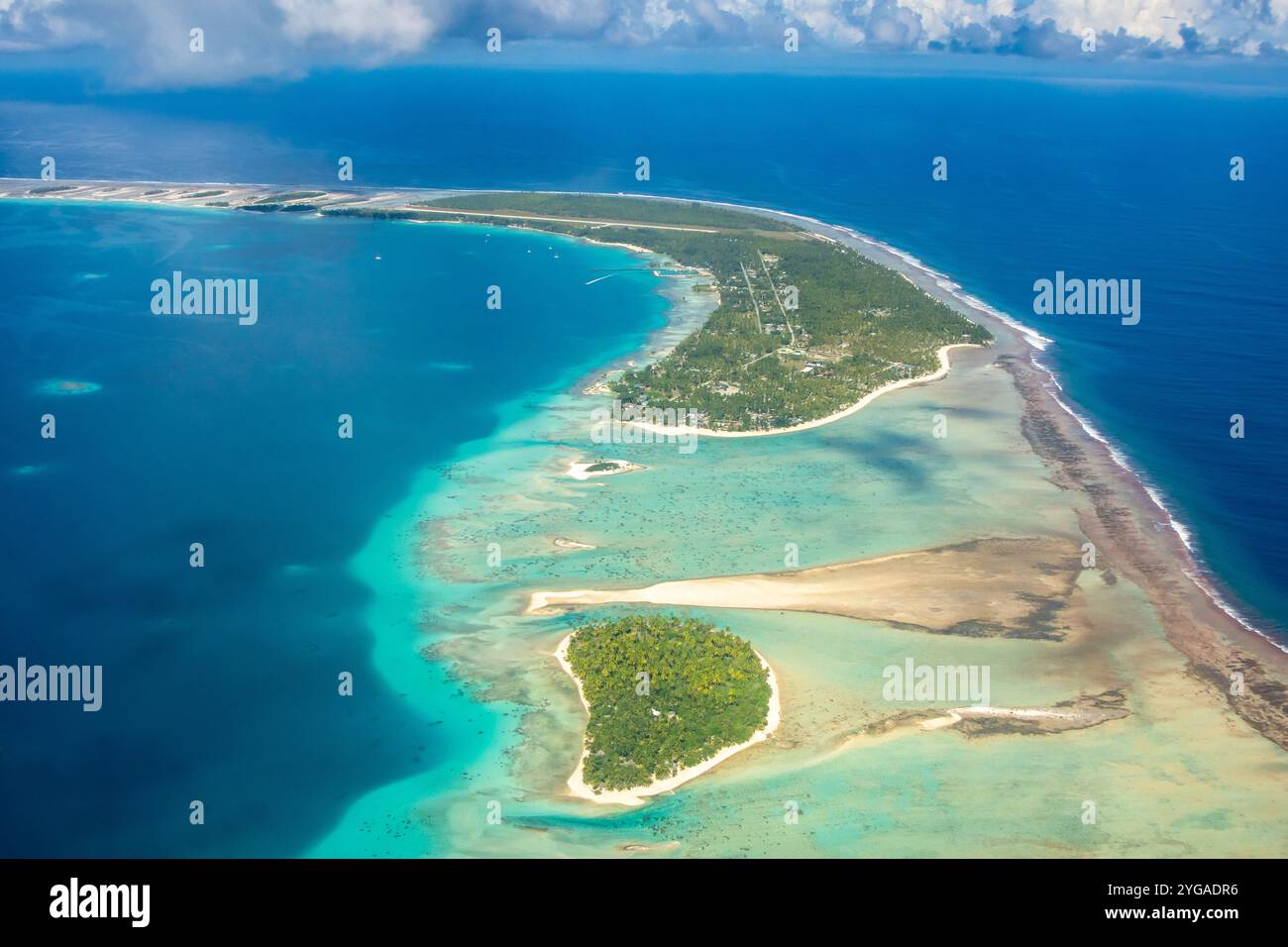 French Polynesia, Tikehau Atoll. Aerial of the atoll and airport runway Stock Photo - Alamy