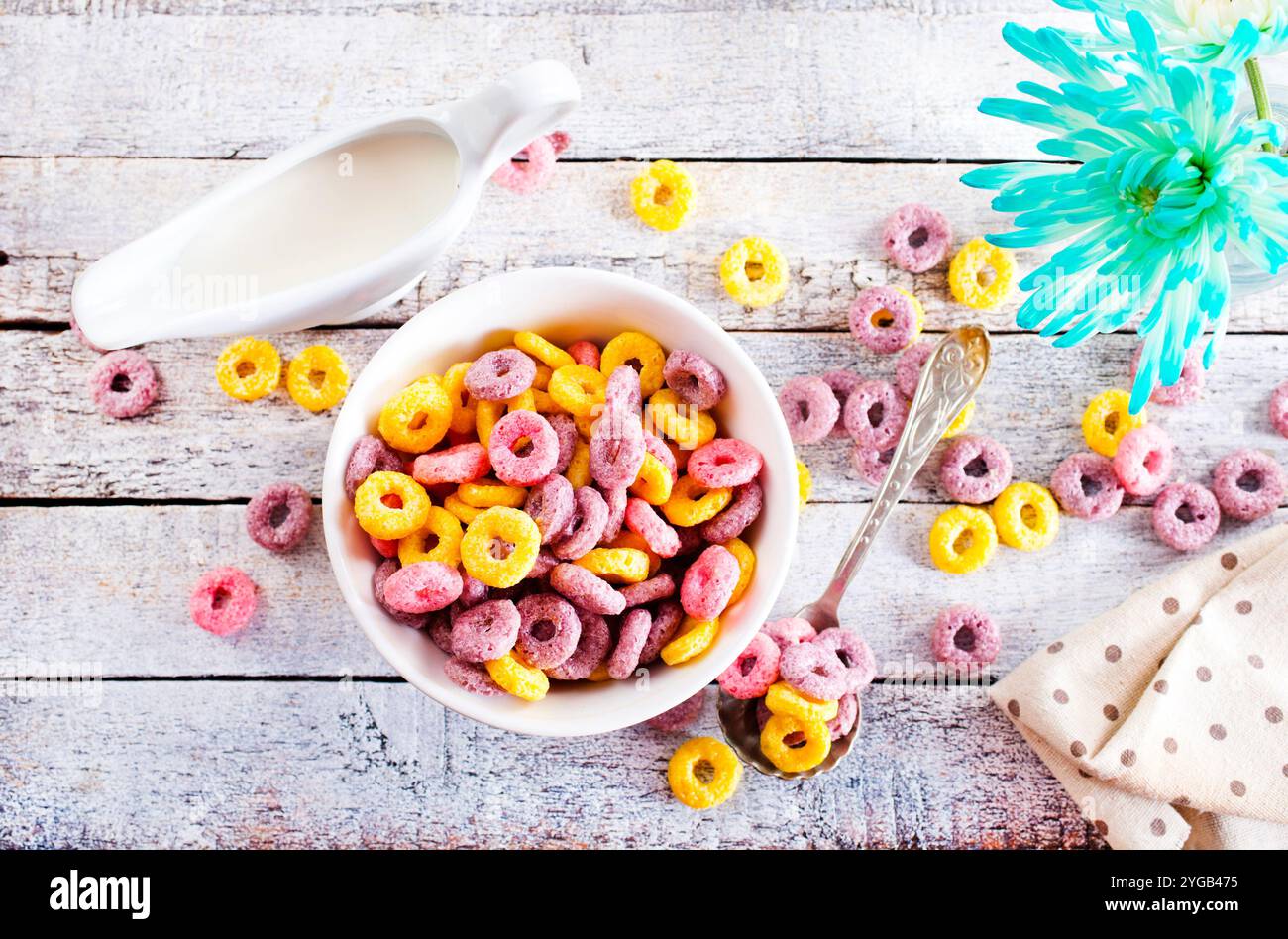 Cereal flake falling on table hi-res stock photography and images - Alamy