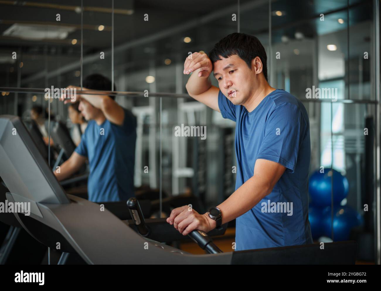 Exhausted man sport running hi-res stock photography and images - Alamy