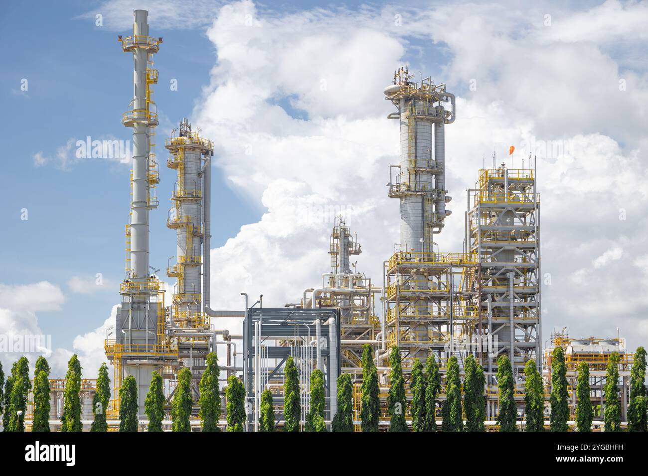 Refinery Process Area Of Petrochemical Plant Stock Photo Petrochemical