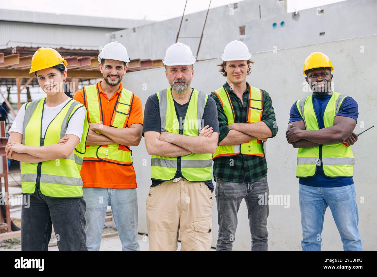Diverse construction workers hi-res stock photography and images - Alamy