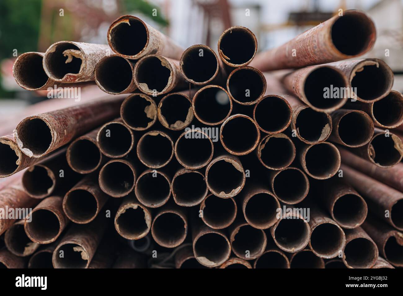Grunge use round metal pipe anti rust paint used in construction ...