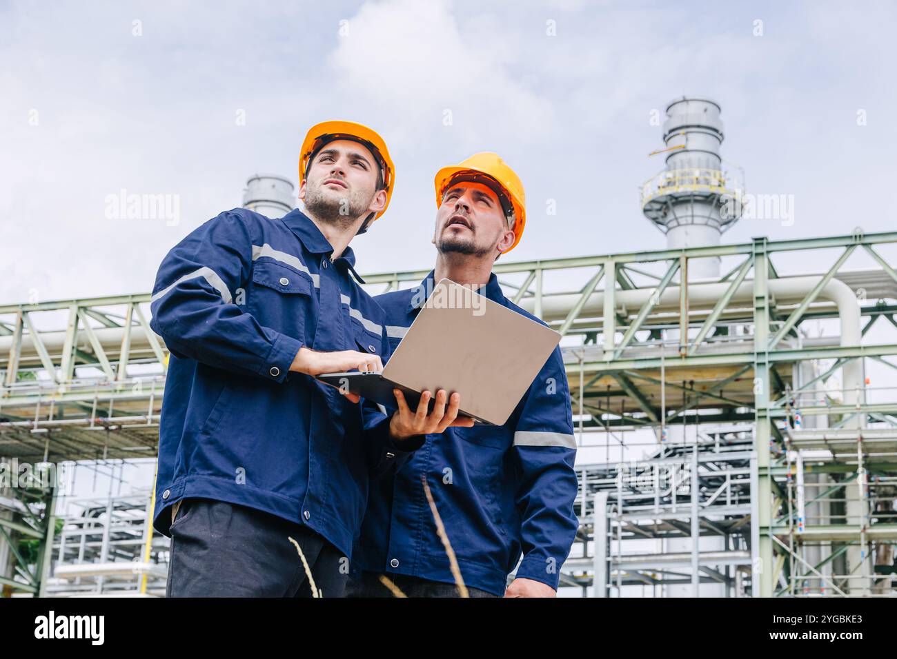 Engineer worker team working outdoor, Surveyor teamwork survey gas pipe ...