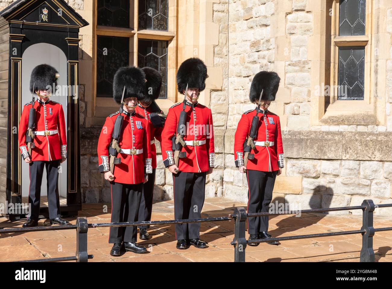Tower of london regiments british regiments hi-res stock photography ...