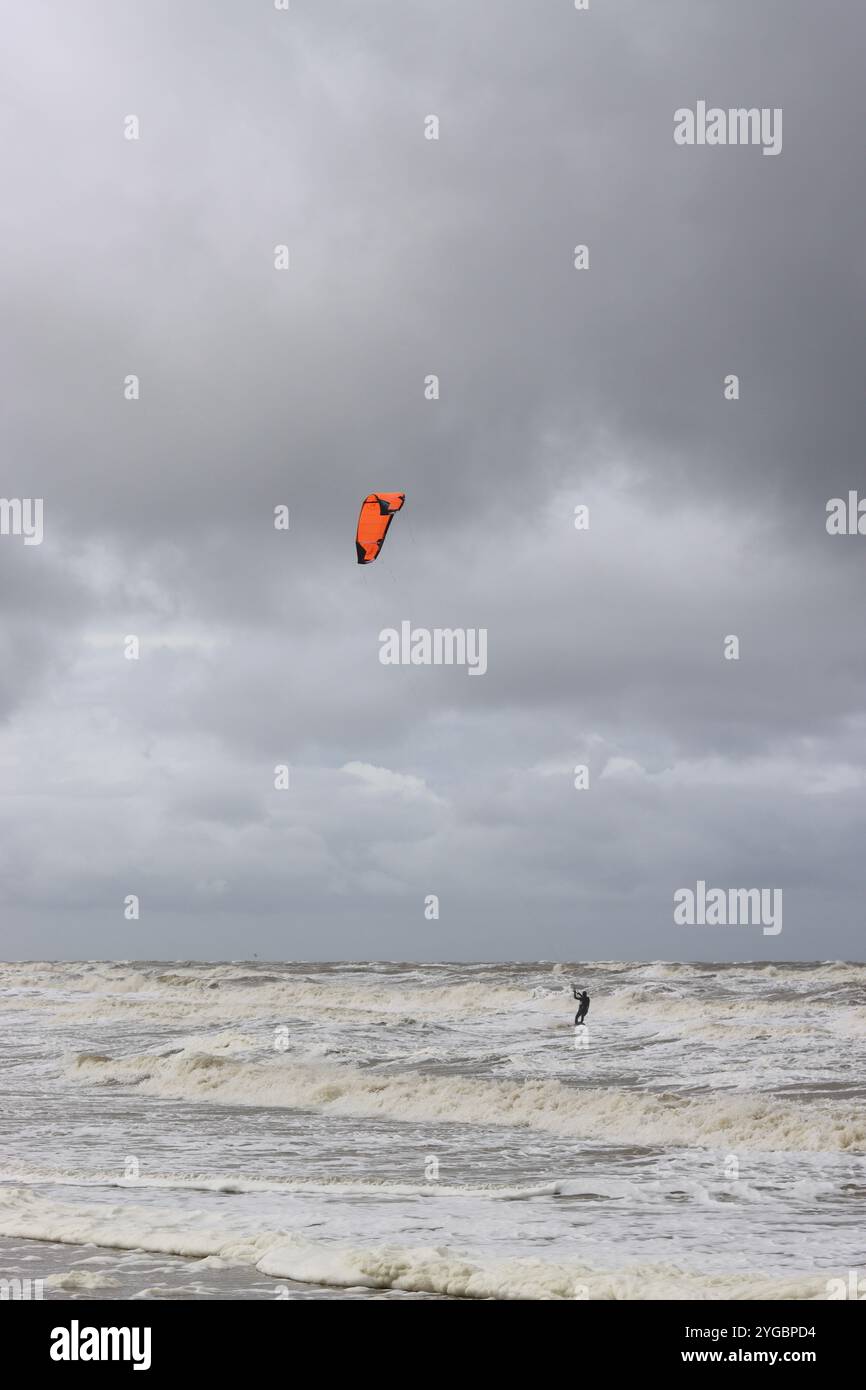 Kitesurfing on north sea hi-res stock photography and images - Alamy