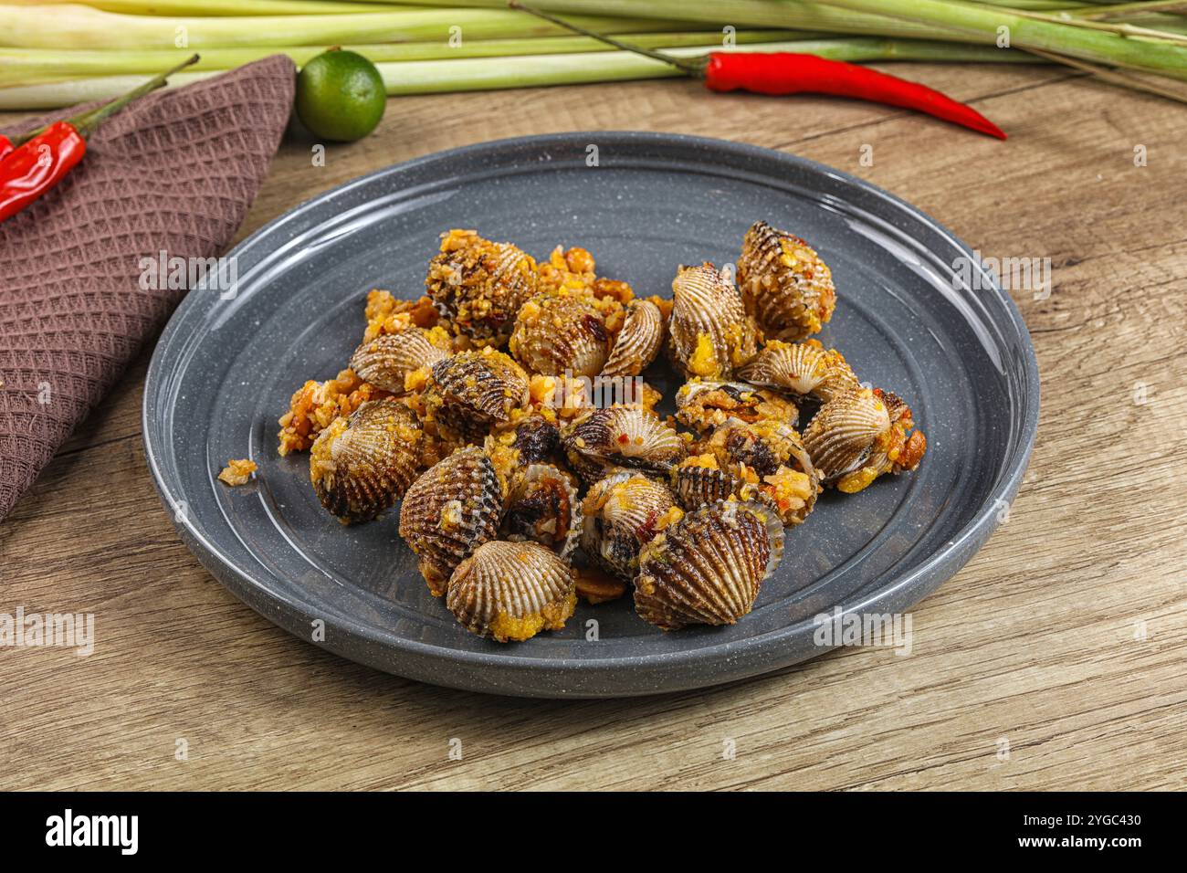 Blood Cockle Fried With Garlic and spices Stock Photo - Alamy