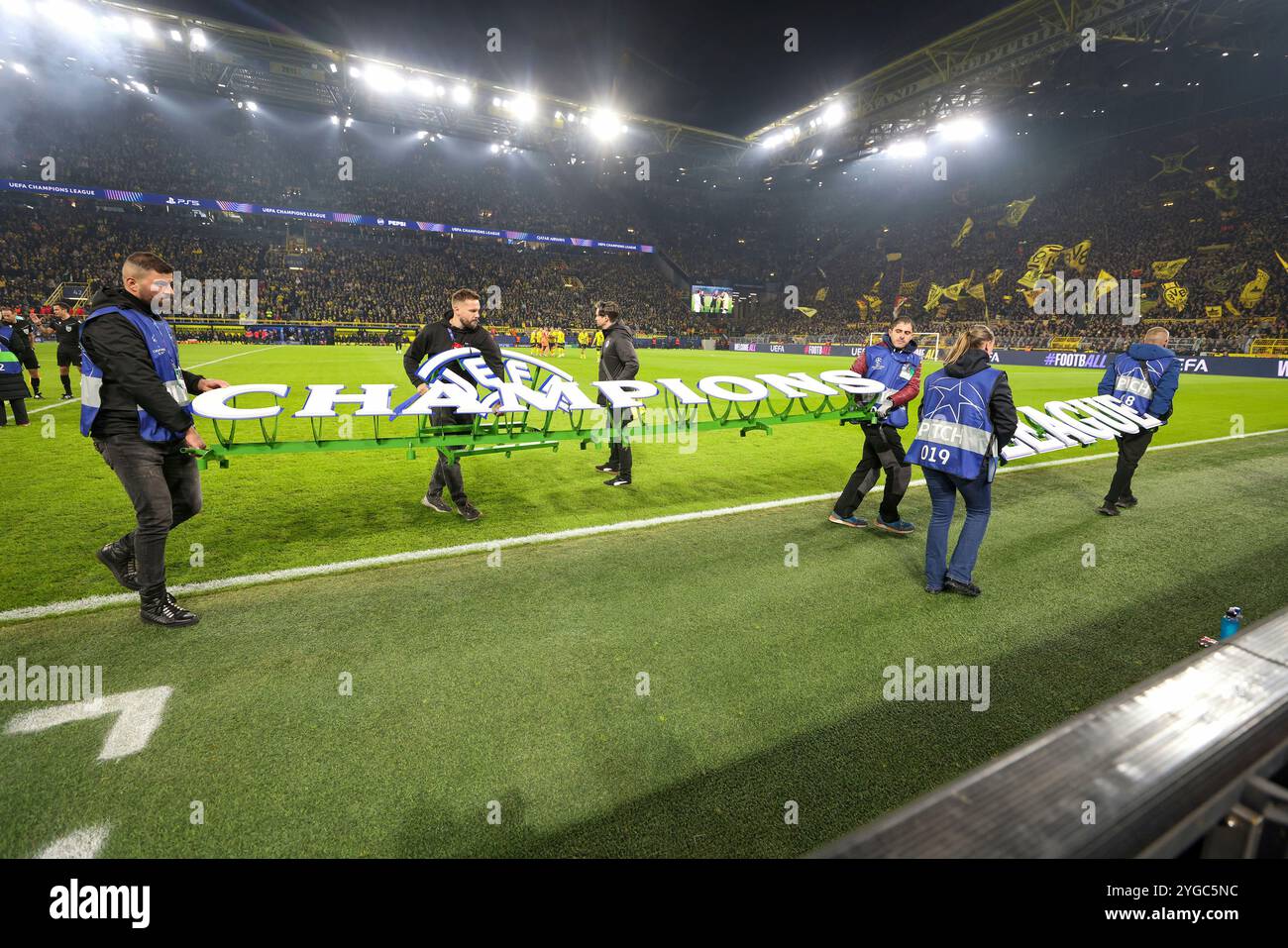 Ucl letter hi-res stock photography and images - Alamy