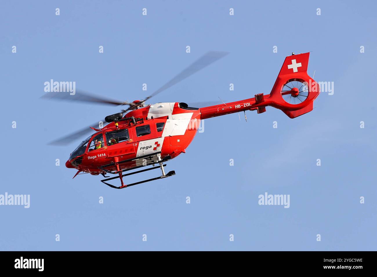 Rega, Schweizerische Rettungsflugwacht, Rettungshubschrauber, Airbus Helicopters H145, HB-ZQL ...