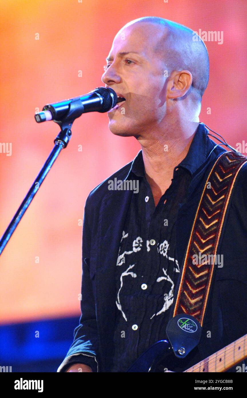 Raf singer 2006 hi-res stock photography and images - Alamy