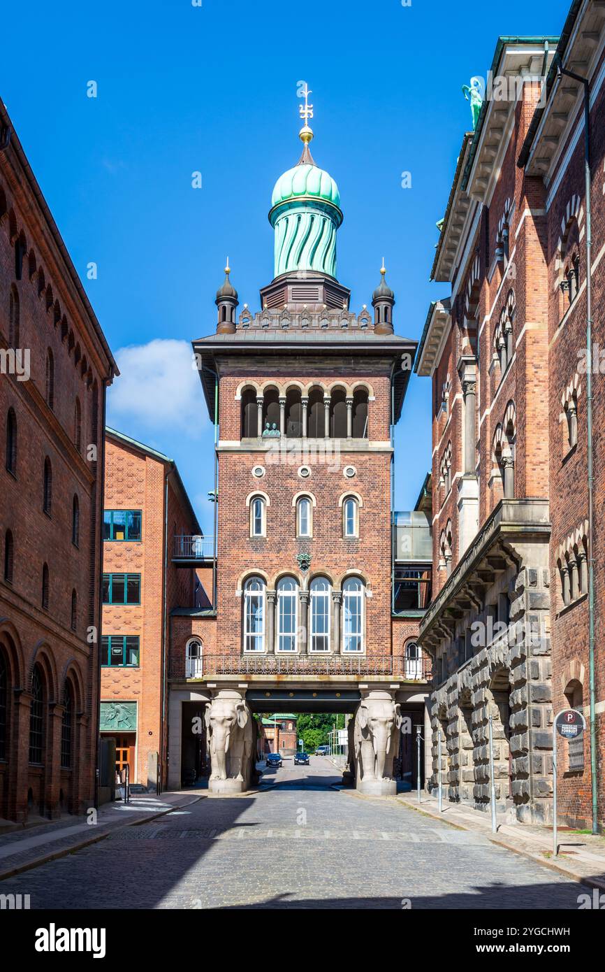 The Elephant Gate and its tower supported by large elephant statues ...