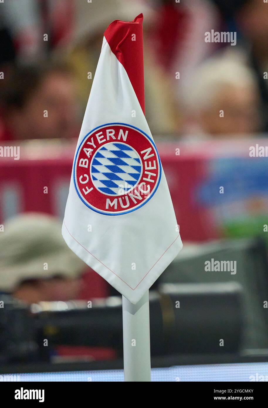 Munich, Germany. 06th Nov, 2024. Eckball Ecke, Eckfahne, corner flag ...
