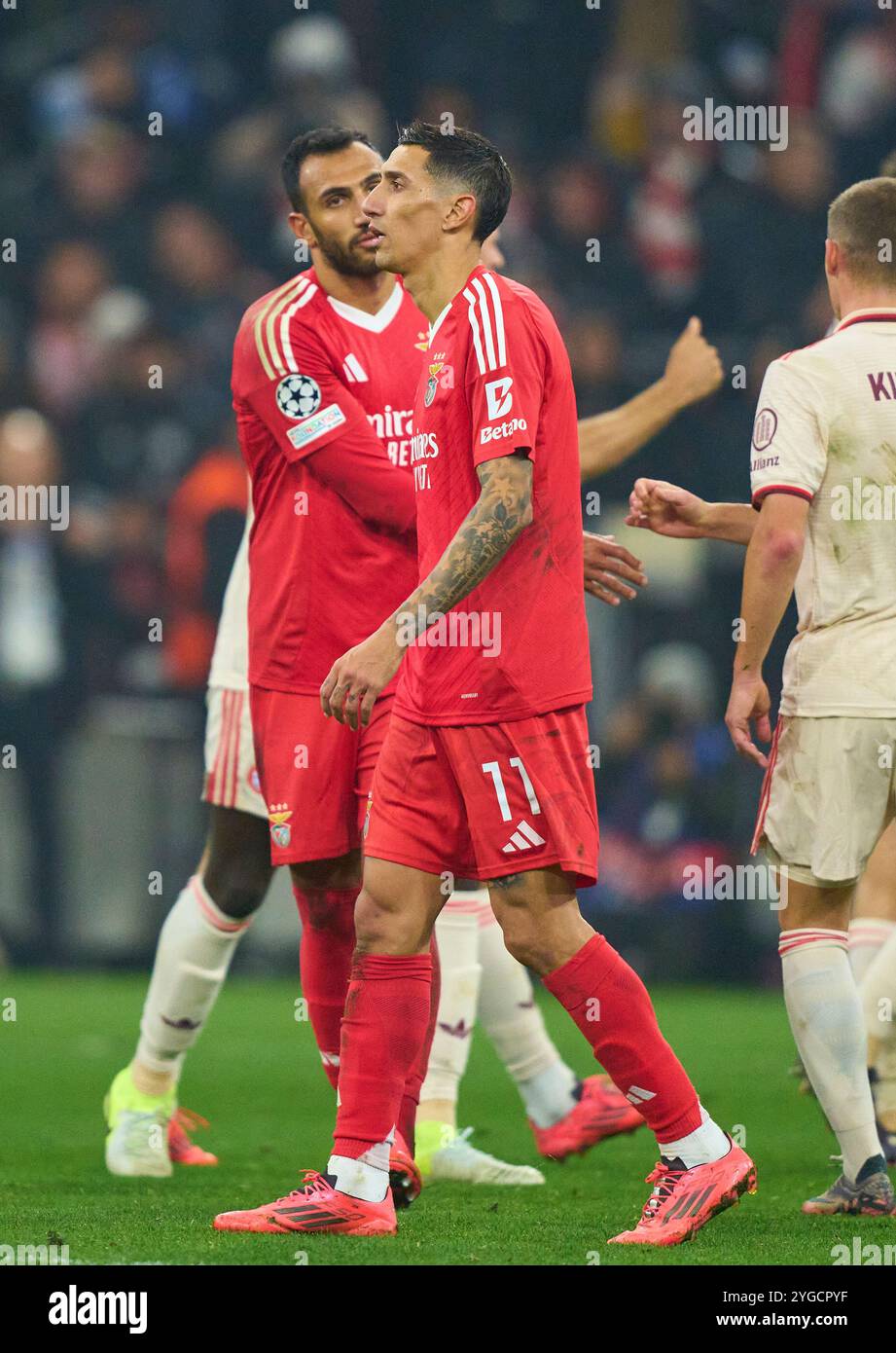 Angel di Maria, Liss 11 sad after the group league match FC BAYERN ...