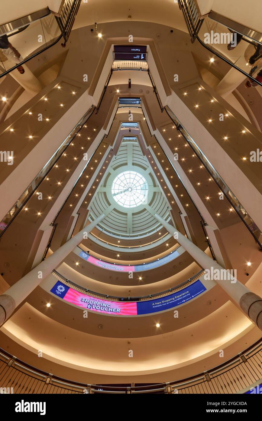 Suria klcc interior hi-res stock photography and images - Alamy