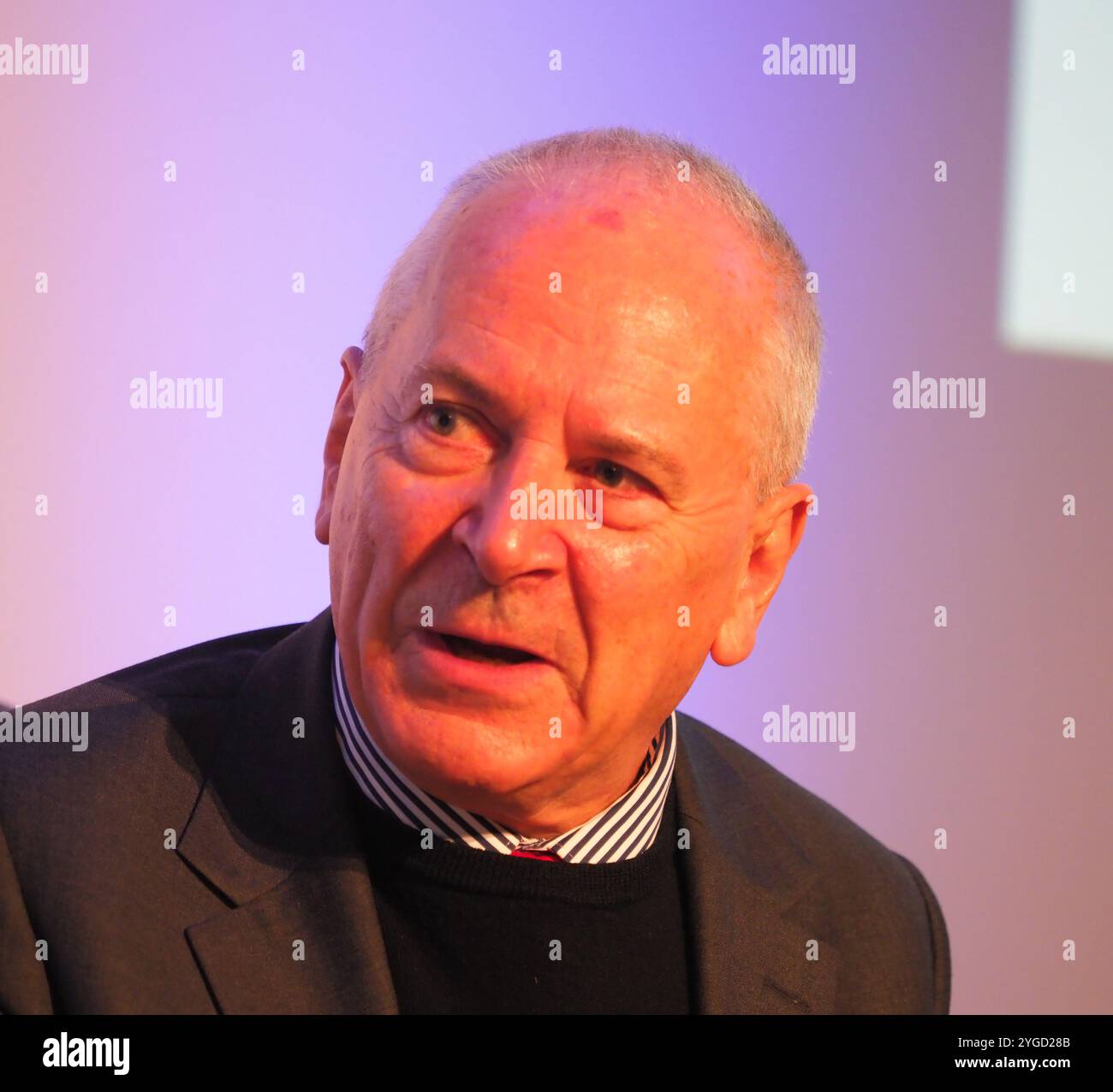 Lord hendy rail minister hi-res stock photography and images - Alamy