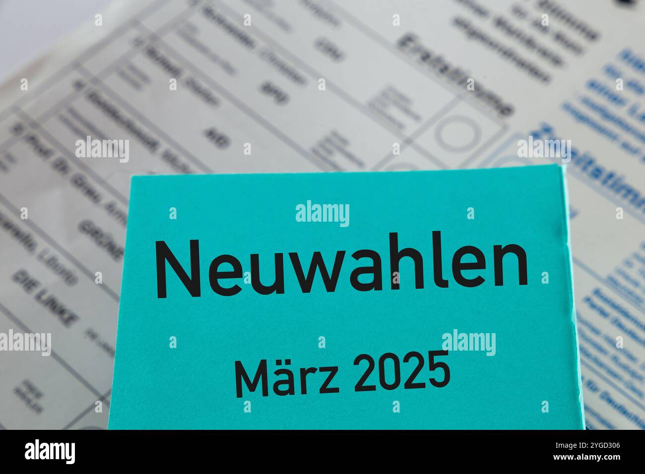 Symbolic image of new elections in Germany: Paper labelled NEUWAHLEN ...