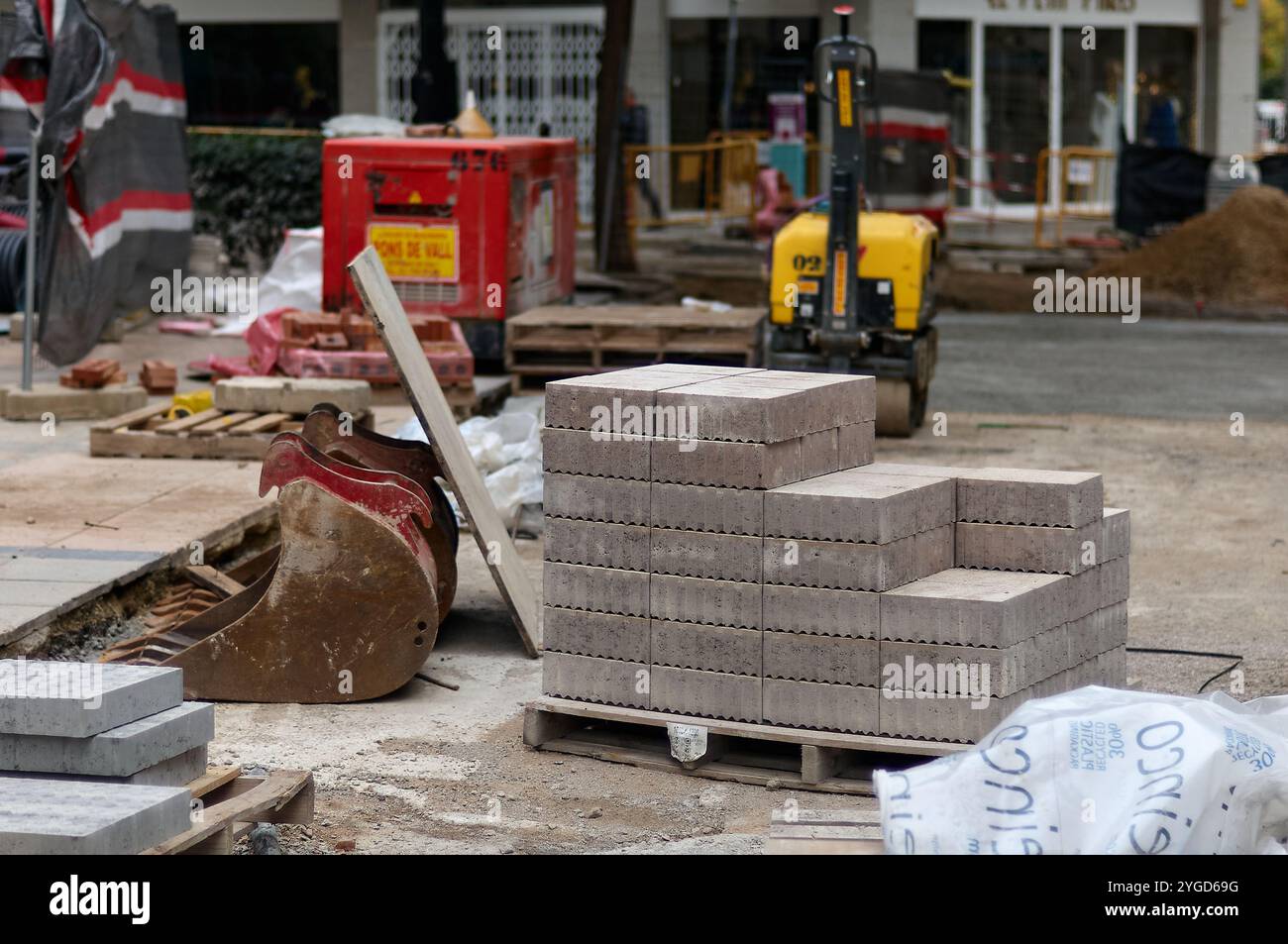 Urban construction worksite hi-res stock photography and images - Alamy