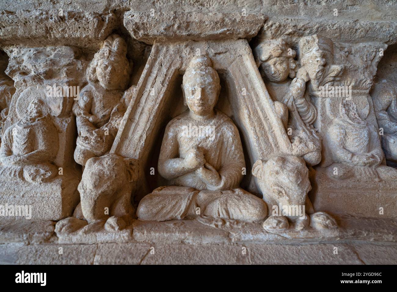 Buddhist statue pakistan hi-res stock photography and images - Alamy