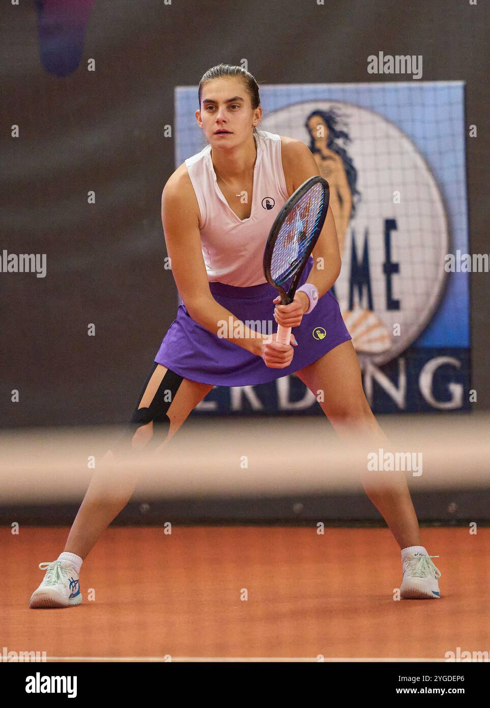 Antonia Schmidt (GER) (Foto) in action in her match against Valentina ...