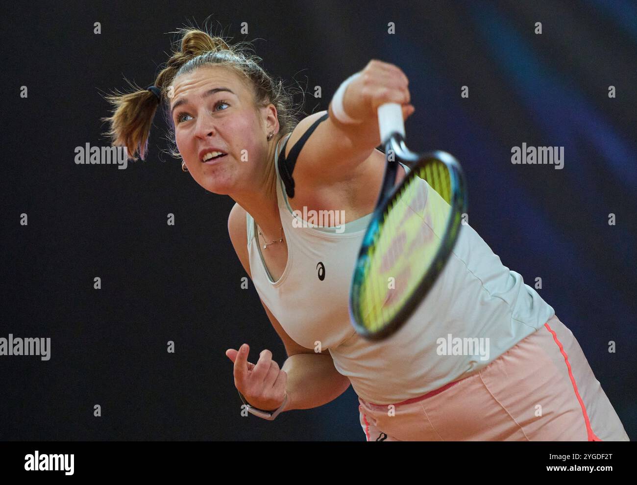 Nastasja Schunk and Carolina Kuhl (Foto) in action in her double match ...