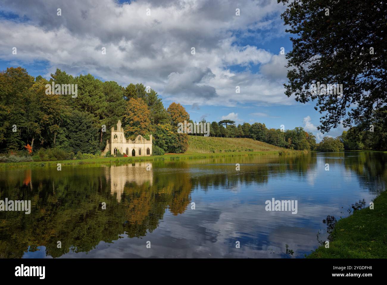 Painshill Park in Cobham Surrey UK Stock Photo - Alamy